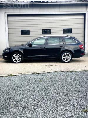 Black Skoda Octavia 2019 in Jelgava, with an engine capacity of 2.00 L and mileage of 14 thousand km for 13500 €, photo 7 on AUTOMOTO.COM.LV
