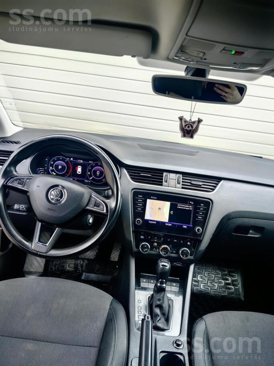 Black Skoda Octavia 2019 in Jelgava, with an engine capacity of 2.00 L and mileage of 14 thousand km for 13500 €, photo 12 on AUTOMOTO.COM.LV