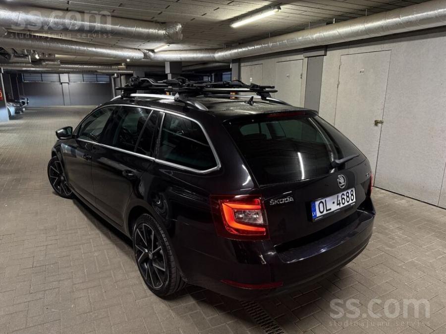 Black Skoda Octavia 2019 in Riga, with an engine capacity of 1.50 L and mileage of 193 thousand km for 12850 €, photo 4 on AUTOMOTO.COM.LV