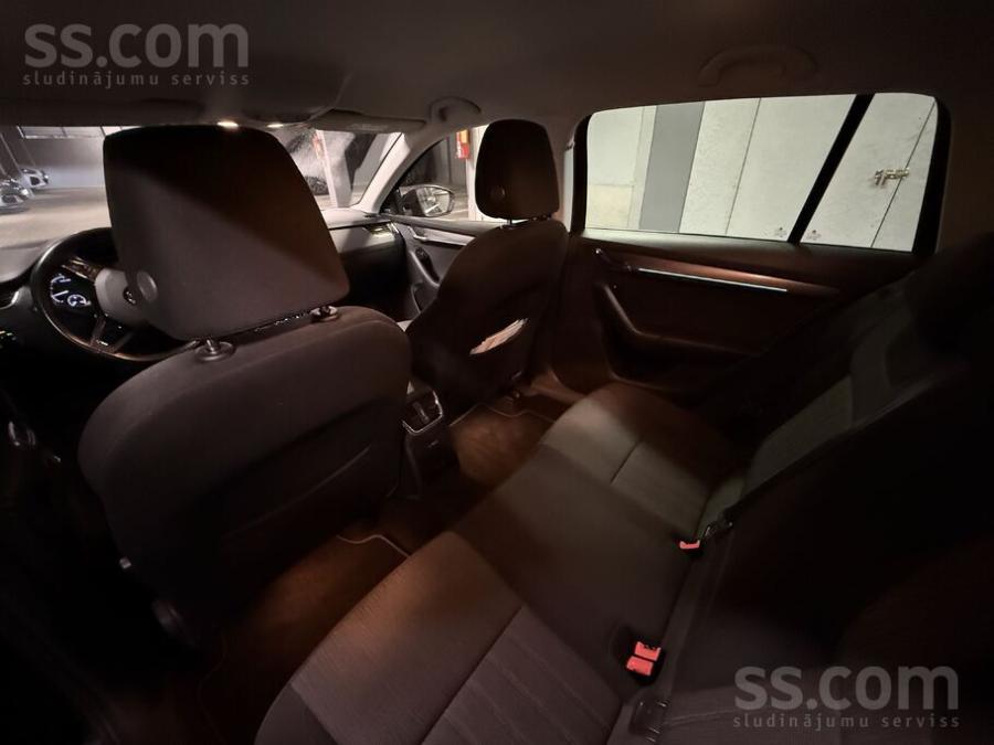 Black Skoda Octavia 2019 in Riga, with an engine capacity of 1.50 L and mileage of 193 thousand km for 12850 €, photo 8 on AUTOMOTO.COM.LV