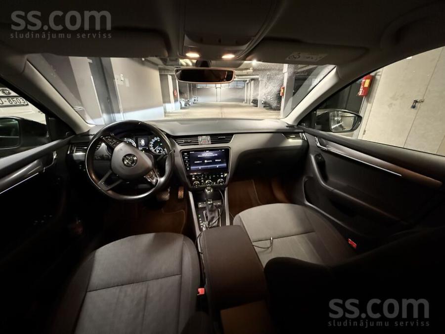 Black Skoda Octavia 2019 in Riga, with an engine capacity of 1.50 L and mileage of 193 thousand km for 12850 €, photo 9 on AUTOMOTO.COM.LV