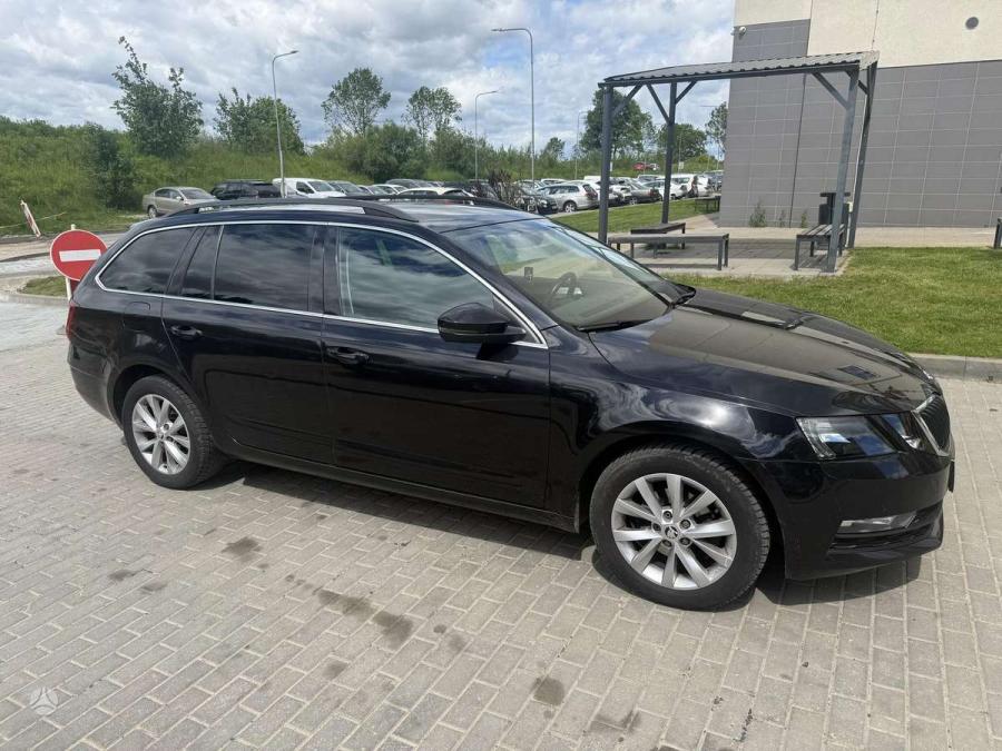 Черный Шкода Октавия 2019 в Вильнюс, объемом двигателя 1.60 л и пробегом 330 тыс. км за 5800 €, фото 4 на AUTOMOTO.COM.LV