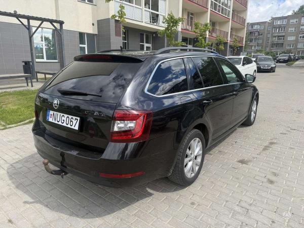 Melns Skoda Octavia 2019 Viļņa, ar dzinēja tilpumu 1.60 L un nobraukumu 330 tūkst. km par 5800 €, foto 6 vietnē AUTOMOTO.COM.LV