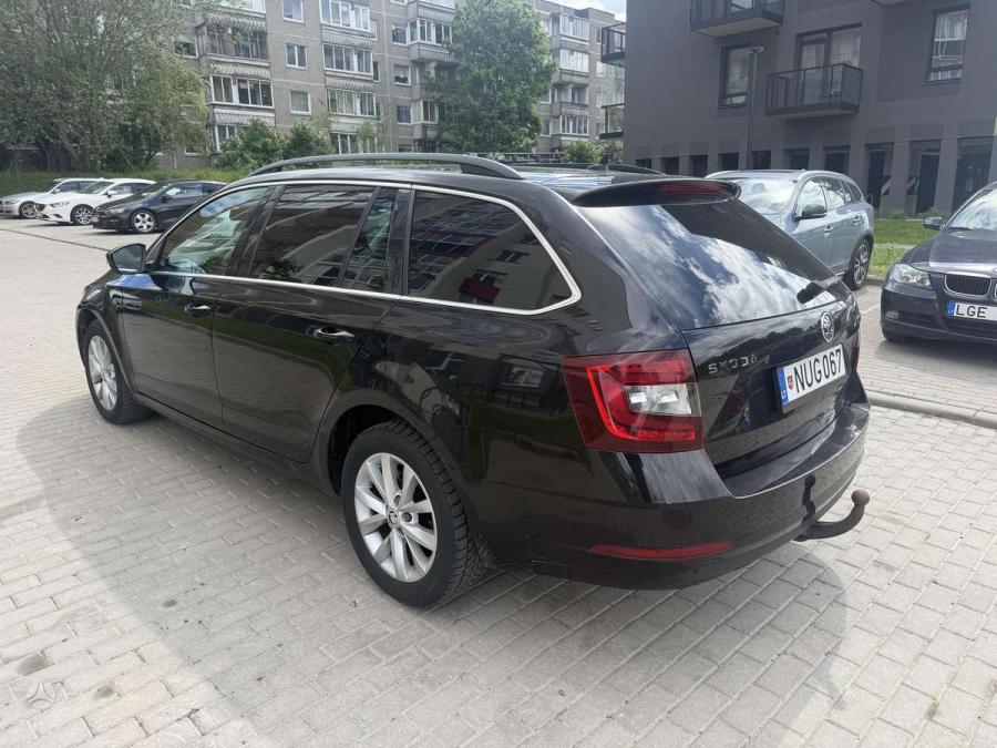 Черный Шкода Октавия 2019 в Вильнюс, объемом двигателя 1.60 л и пробегом 330 тыс. км за 5800 €, фото 7 на AUTOMOTO.COM.LV
