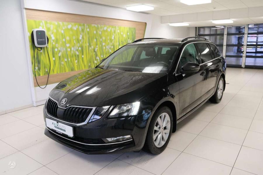 Black Skoda Octavia 2020 in Vilnius, with an engine capacity of 1.50 L and mileage of 137 thousand km for 13800 €, photo 1 on AUTOMOTO.COM.LV