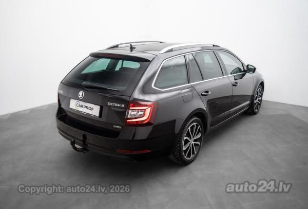 Black Skoda Octavia 2020 in Tallinn, with an engine capacity of 1.50 L and mileage of 180 thousand km for 10899 €, photo 4 on AUTOMOTO.COM.LV