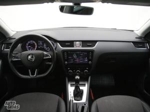 Melns Skoda Octavia 2020 Viļņa, ar dzinēja tilpumu 1.50 L un nobraukumu 173 tūkst. km par 12799 €, foto 3 vietnē AUTOMOTO.COM.LV