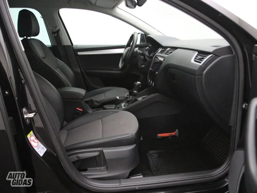 Melns Skoda Octavia 2020 Viļņa, ar dzinēja tilpumu 1.50 L un nobraukumu 173 tūkst. km par 12799 €, foto 15 vietnē AUTOMOTO.COM.LV