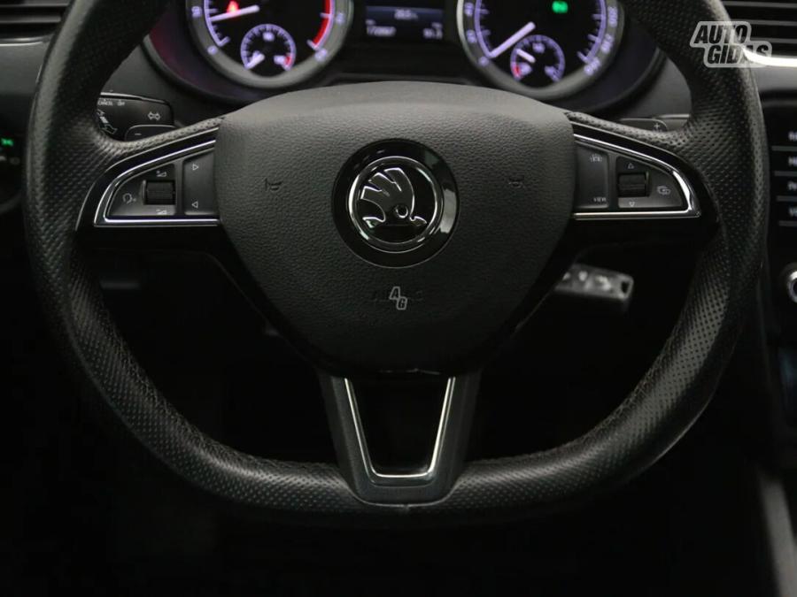 Melns Skoda Octavia 2020 Viļņa, ar dzinēja tilpumu 1.50 L un nobraukumu 173 tūkst. km par 12799 €, foto 19 vietnē AUTOMOTO.COM.LV