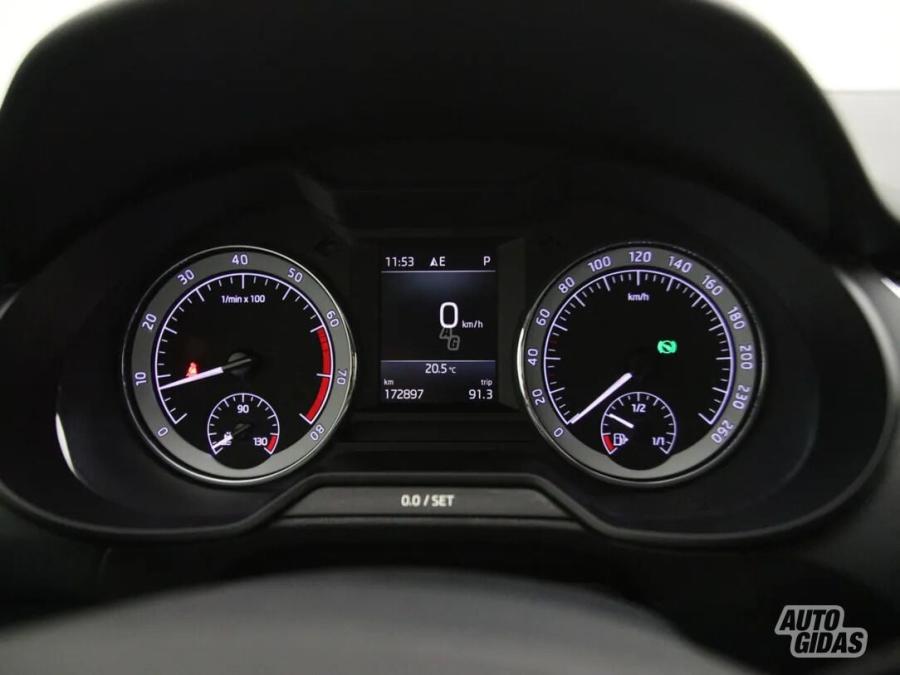 Melns Skoda Octavia 2020 Viļņa, ar dzinēja tilpumu 1.50 L un nobraukumu 173 tūkst. km par 12799 €, foto 20 vietnē AUTOMOTO.COM.LV