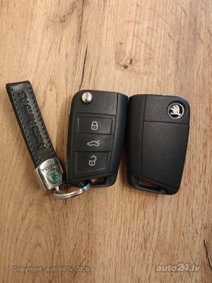 Melns Skoda Octavia 2020 Tartu, ar dzinēja tilpumu 1.50 L un nobraukumu 51 tūkst. km par 18900 €, foto 21 vietnē AUTOMOTO.COM.LV