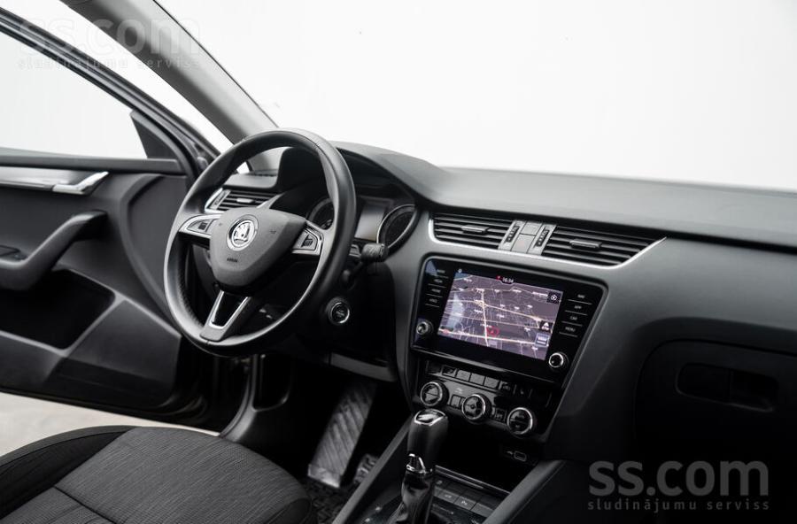 Melns Skoda Octavia 2020 Rīga, ar dzinēja tilpumu 1.50 L un nobraukumu 180 tūkst. km par 10899 €, foto 12 vietnē AUTOMOTO.COM.LV