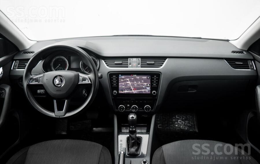 Melns Skoda Octavia 2020 Rīga, ar dzinēja tilpumu 1.50 L un nobraukumu 180 tūkst. km par 10899 €, foto 13 vietnē AUTOMOTO.COM.LV