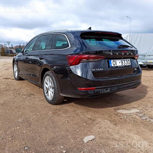 Black Skoda Octavia 2020 in Daugavpils, with an engine capacity of 2.00 L and mileage of 0 thousand km for 16490 €, photo 5 on AUTOMOTO.COM.LV