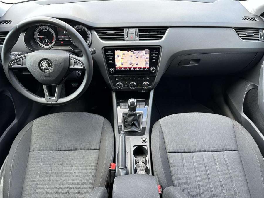 Melns Skoda Octavia 2020 Viļņa, ar dzinēja tilpumu 1.60 L un nobraukumu 157 tūkst. km par 12750 €, foto 4 vietnē AUTOMOTO.COM.LV