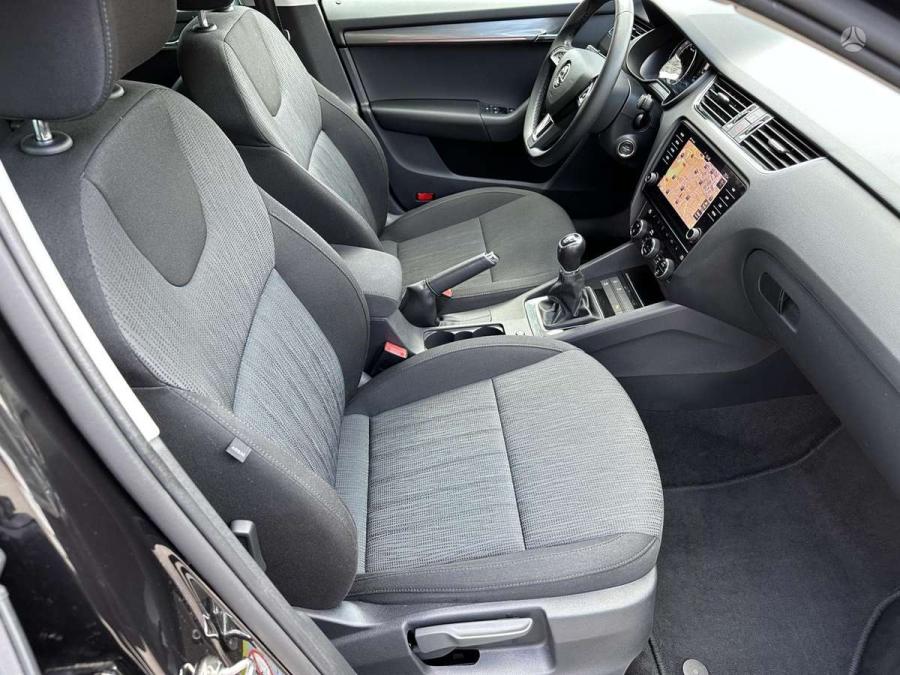 Melns Skoda Octavia 2020 Viļņa, ar dzinēja tilpumu 1.60 L un nobraukumu 157 tūkst. km par 12750 €, foto 5 vietnē AUTOMOTO.COM.LV