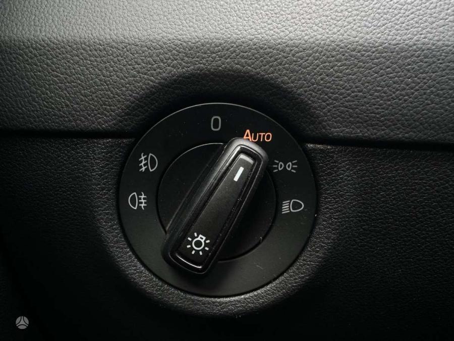 Melns Skoda Octavia 2020 Viļņa, ar dzinēja tilpumu 1.60 L un nobraukumu 157 tūkst. km par 12750 €, foto 23 vietnē AUTOMOTO.COM.LV