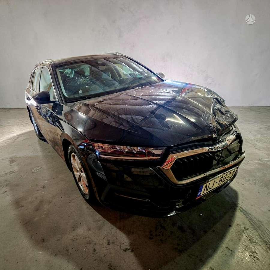 Black Skoda Octavia 2020 in Kaunas, with an engine capacity of 1.97 L and mileage of 111 thousand km for 7150 €, photo 3 on AUTOMOTO.COM.LV