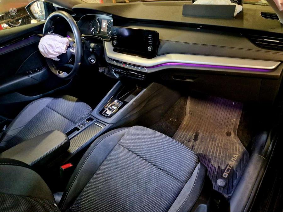 Black Skoda Octavia 2020 in Kaunas, with an engine capacity of 1.97 L and mileage of 111 thousand km for 7150 €, photo 10 on AUTOMOTO.COM.LV