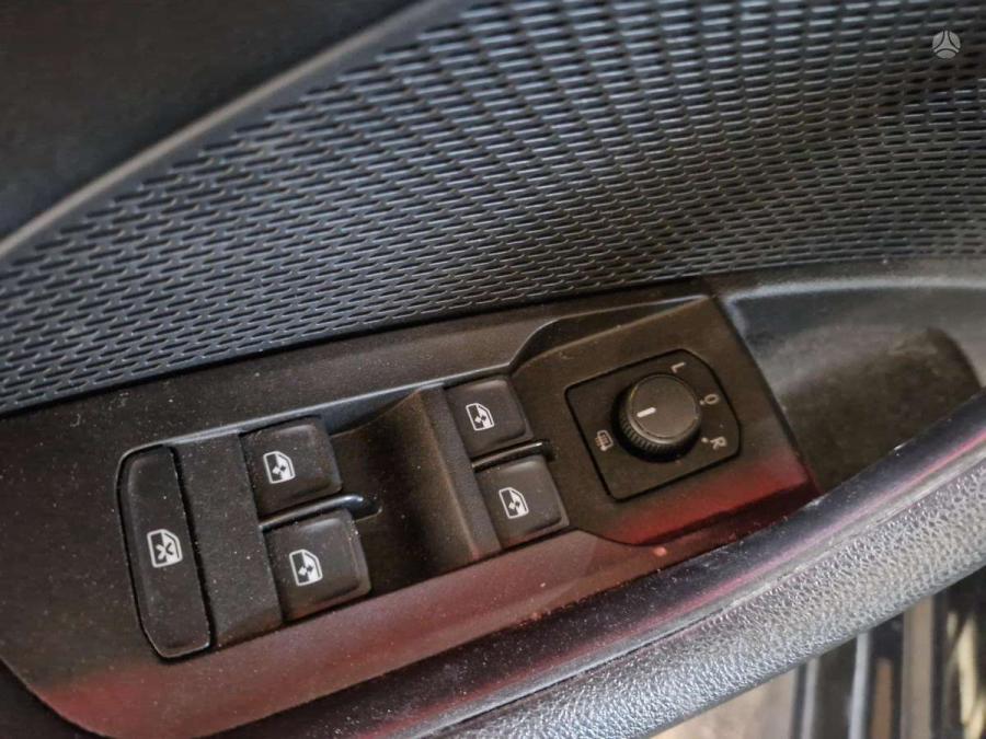 Black Skoda Octavia 2020 in Kaunas, with an engine capacity of 1.97 L and mileage of 111 thousand km for 7150 €, photo 18 on AUTOMOTO.COM.LV