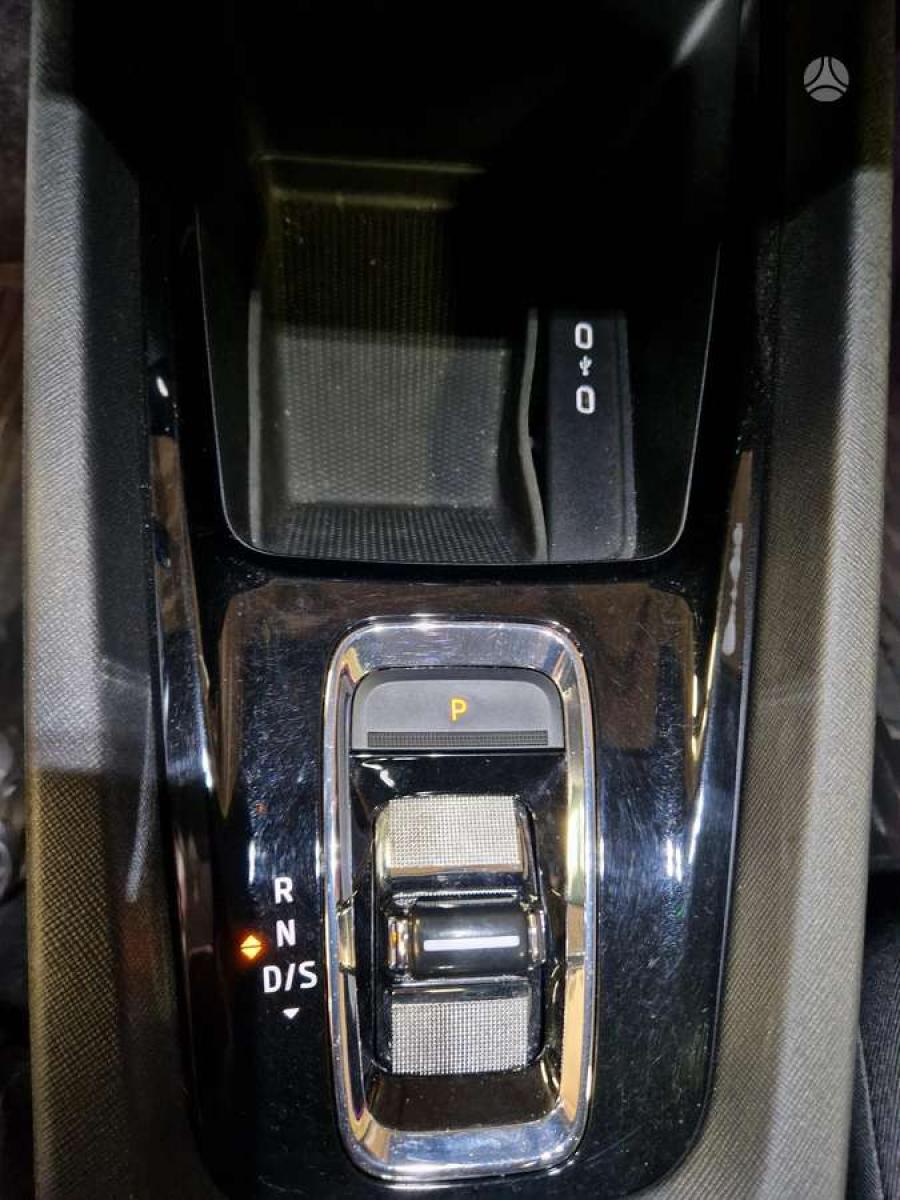 Black Skoda Octavia 2020 in Kaunas, with an engine capacity of 1.97 L and mileage of 111 thousand km for 7150 €, photo 19 on AUTOMOTO.COM.LV