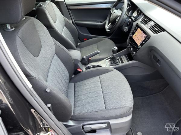 Melns Skoda Octavia 2020 Avižieniai, ar dzinēja tilpumu 1.60 L un nobraukumu 157 tūkst. km par 12750 €, foto 4 vietnē AUTOMOTO.COM.LV
