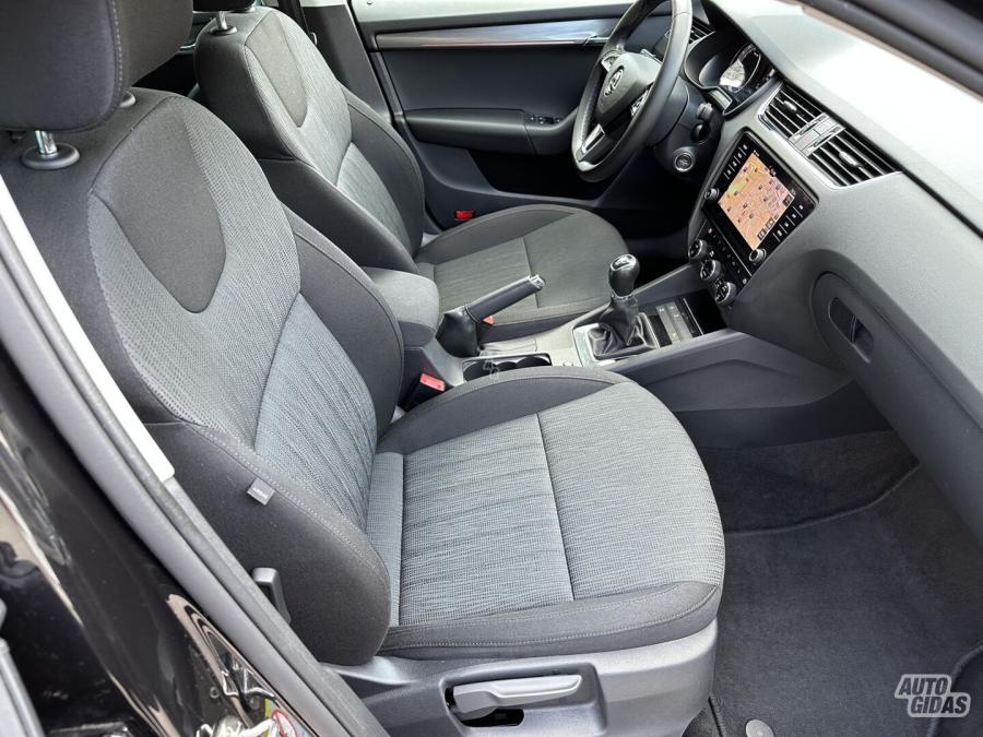 Melns Skoda Octavia 2020 Avižieniai, ar dzinēja tilpumu 1.60 L un nobraukumu 157 tūkst. km par 12750 €, foto 5 vietnē AUTOMOTO.COM.LV