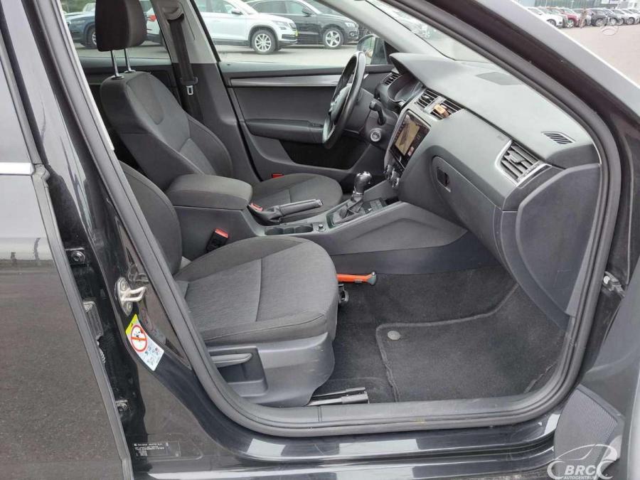 Melns Skoda Octavia 2020 Viļņa, ar dzinēja tilpumu 1.60 L un nobraukumu 240 tūkst. km par 10890 €, foto 12 vietnē AUTOMOTO.COM.LV