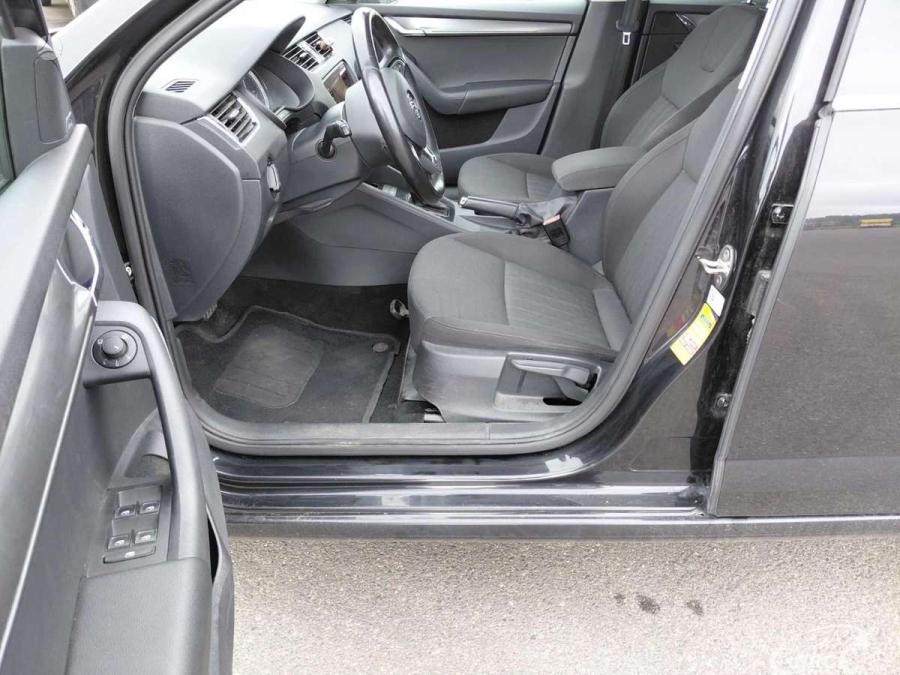 Melns Skoda Octavia 2020 Viļņa, ar dzinēja tilpumu 1.60 L un nobraukumu 240 tūkst. km par 10890 €, foto 13 vietnē AUTOMOTO.COM.LV