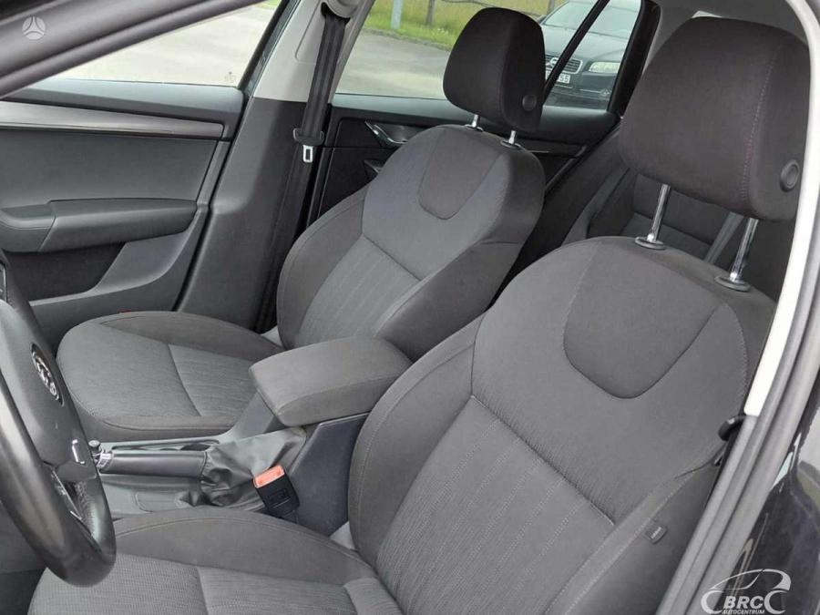Melns Skoda Octavia 2020 Viļņa, ar dzinēja tilpumu 1.60 L un nobraukumu 240 tūkst. km par 10890 €, foto 15 vietnē AUTOMOTO.COM.LV