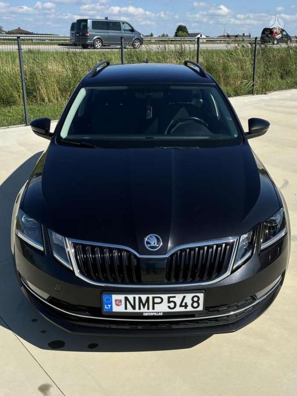 Black Skoda Octavia 2020 in Klaipeda, with an engine capacity of 1.97 L and mileage of 173 thousand km for 12499 €, photo 2 on AUTOMOTO.COM.LV