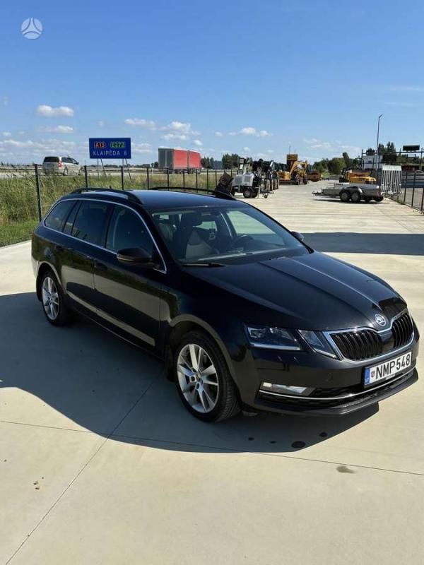 Black Skoda Octavia 2020 in Klaipeda, with an engine capacity of 1.97 L and mileage of 173 thousand km for 12499 €, photo 3 on AUTOMOTO.COM.LV