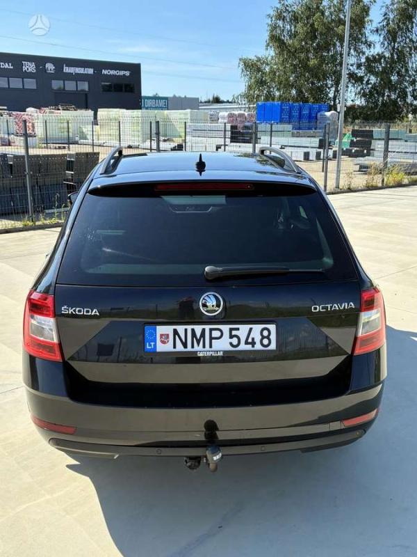 Black Skoda Octavia 2020 in Klaipeda, with an engine capacity of 1.97 L and mileage of 173 thousand km for 12499 €, photo 6 on AUTOMOTO.COM.LV