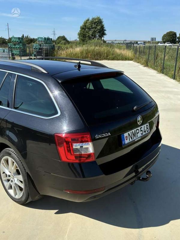 Black Skoda Octavia 2020 in Klaipeda, with an engine capacity of 1.97 L and mileage of 173 thousand km for 12499 €, photo 7 on AUTOMOTO.COM.LV
