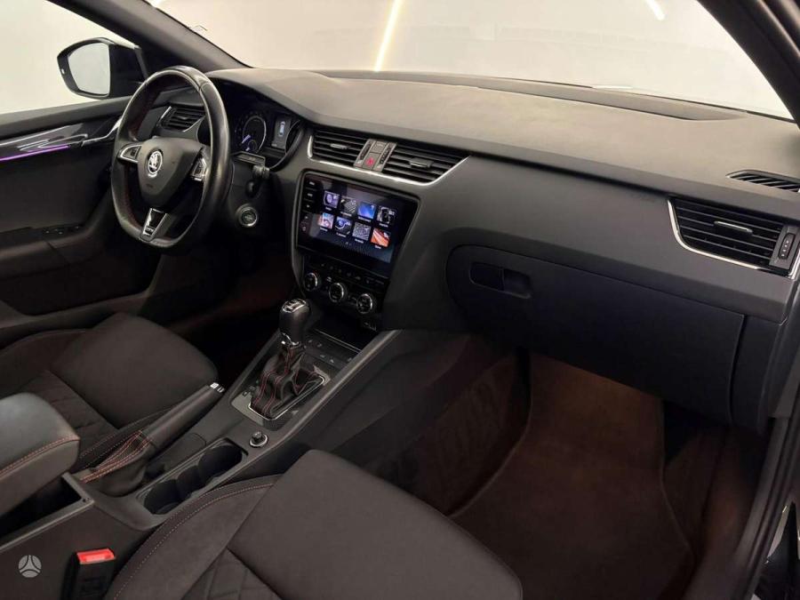 Black Skoda Octavia 2020 in Marijampole, with an engine capacity of 1.97 L and mileage of 226 thousand km for 14450 €, photo 22 on AUTOMOTO.COM.LV
