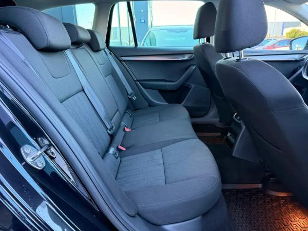 Melns Skoda Octavia 2020 Rīga, ar dzinēja tilpumu 1.50 L un nobraukumu 197 tūkst. km par 9990 €, foto 11 vietnē AUTOMOTO.COM.LV