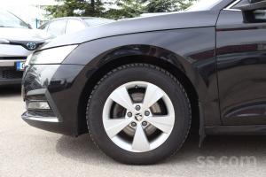 Black Skoda Octavia 2021 in Riga, with an engine capacity of 1.50 L and mileage of 99 thousand km for 2200 €, photo 29 on AUTOMOTO.COM.LV