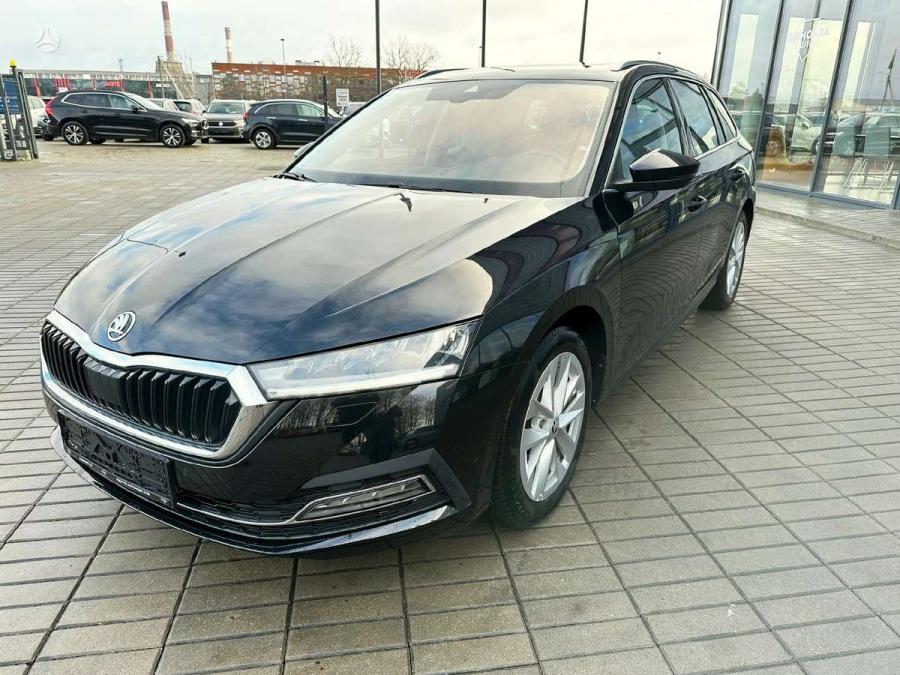 Melns Skoda Octavia 2021 Kauņa, ar dzinēja tilpumu 1.50 L un nobraukumu 222 tūkst. km par 15400 €, foto 1 vietnē AUTOMOTO.COM.LV