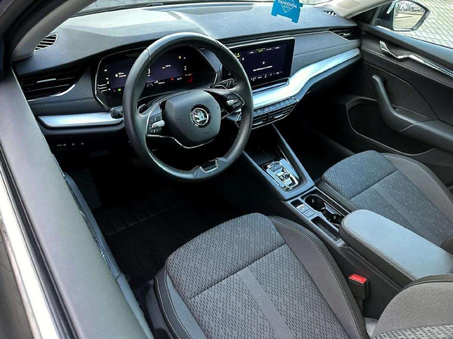 Melns Skoda Octavia 2021 Kauņa, ar dzinēja tilpumu 1.50 L un nobraukumu 222 tūkst. km par 15400 €, foto 7 vietnē AUTOMOTO.COM.LV