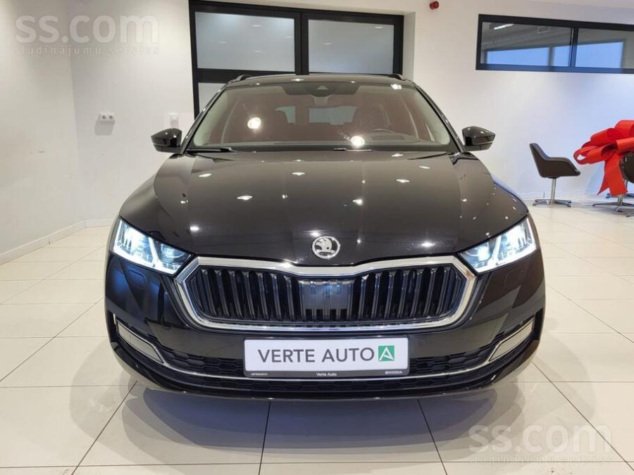 Black Skoda Octavia 2021 in Riga, with an engine capacity of 2.00 L and mileage of 132 thousand km for 21990 €, photo 2 on AUTOMOTO.COM.LV
