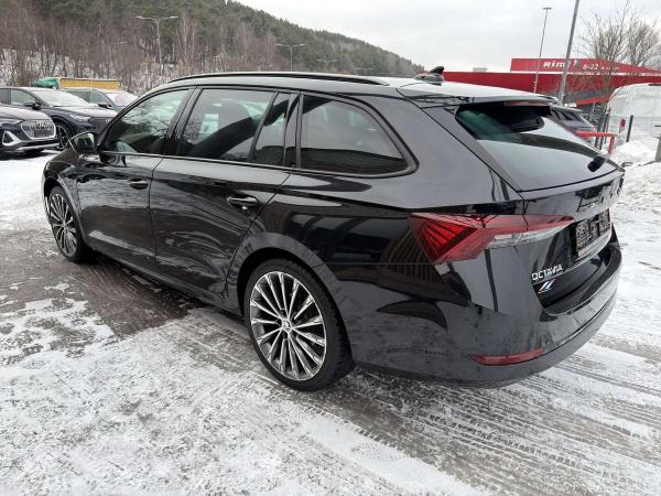 Black Skoda Octavia 2021 in Vilnius, with an engine capacity of 1.40 L and mileage of 92 thousand km for 18900 €, photo 6 on AUTOMOTO.COM.LV