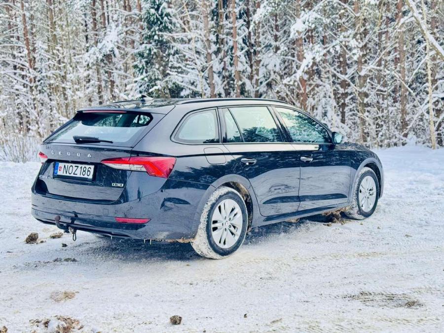 Melns Skoda Octavia 2021 Viļņa, ar dzinēja tilpumu 1.00 L un nobraukumu 247 tūkst. km par 9999 €, foto 3 vietnē AUTOMOTO.COM.LV