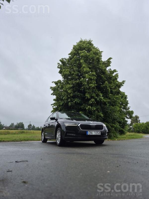 Melns Skoda Octavia 2021 Rīga, ar dzinēja tilpumu 1.00 L un nobraukumu 203 tūkst. km par 11800 €, foto 3 vietnē AUTOMOTO.COM.LV