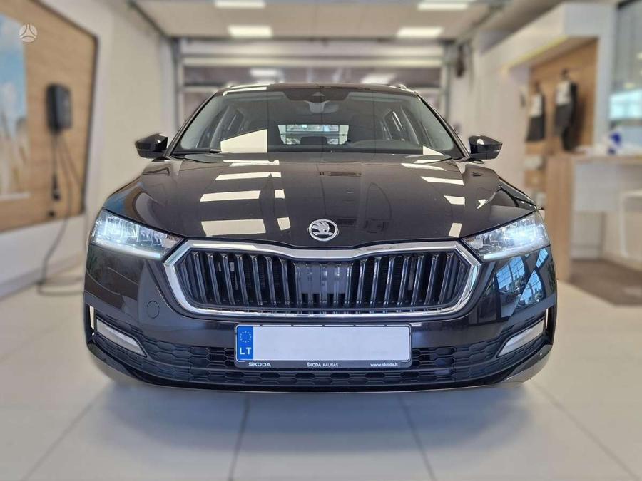 Черный Шкода Октавия 2021 в Каунас, объемом двигателя 0.00 л и пробегом 183 тыс. км за 15900 €, фото 3 на AUTOMOTO.COM.LV