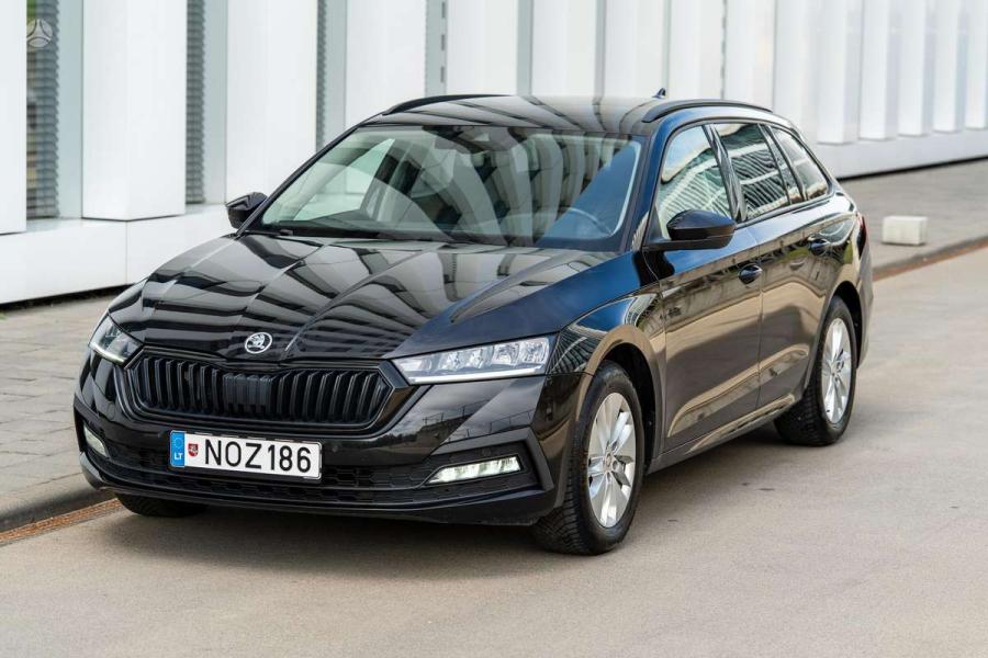 Black Skoda Octavia 2021 in Vilnius, with an engine capacity of 0.00 L and mileage of 250 thousand km for 10900 €, photo 1 on AUTOMOTO.COM.LV
