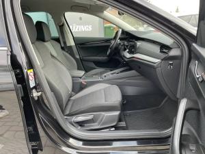 Black Skoda Octavia 2021 in Talsi, with an engine capacity of 1.00 L and mileage of 132 thousand km for 13400 €, photo 10 on AUTOMOTO.COM.LV