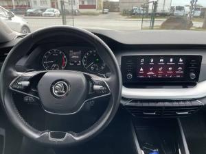 Black Skoda Octavia 2021 in Talsi, with an engine capacity of 1.00 L and mileage of 132 thousand km for 13400 €, photo 18 on AUTOMOTO.COM.LV
