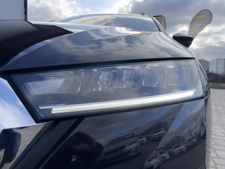 Black Skoda Octavia 2021 in Talsi, with an engine capacity of 1.00 L and mileage of 132 thousand km for 13400 €, photo 29 on AUTOMOTO.COM.LV