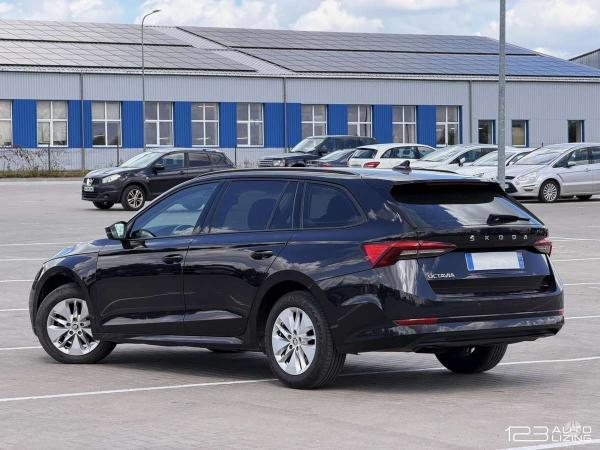 Black Skoda Octavia 2021 in Taurage, with an engine capacity of 2.00 L and mileage of 321 thousand km for 11800 €, photo 7 on AUTOMOTO.COM.LV