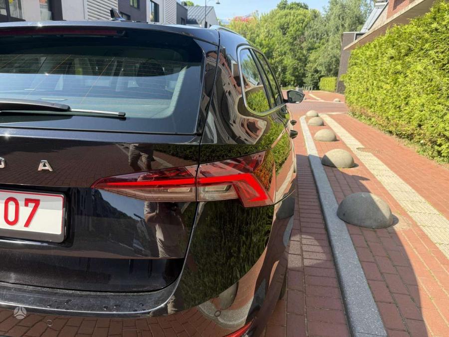Black Skoda Octavia 2021 in Vilnius, with an engine capacity of 1.97 L and mileage of 195 thousand km for 14650 €, photo 8 on AUTOMOTO.COM.LV